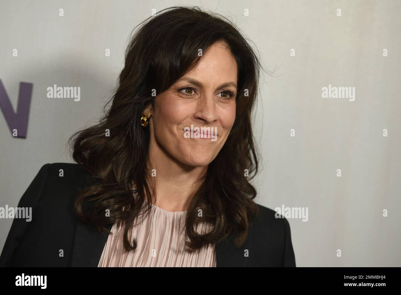 Annabeth Gish arrives at the 16th Annual Hammer Museum Gala in the ...