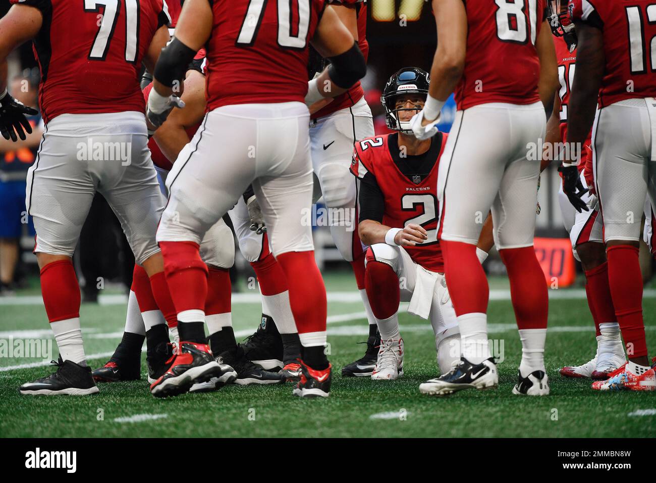 Atlanta Falcons quarterback Matt Ryan (2) huddles against the Tampa Bay ...