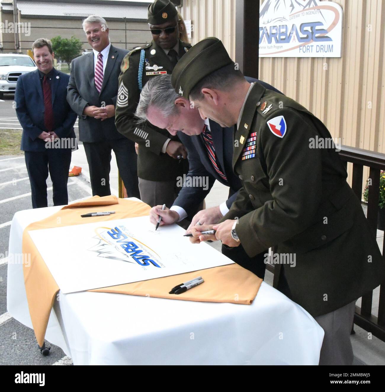 Dod starbase hi-res stock photography and images - Alamy