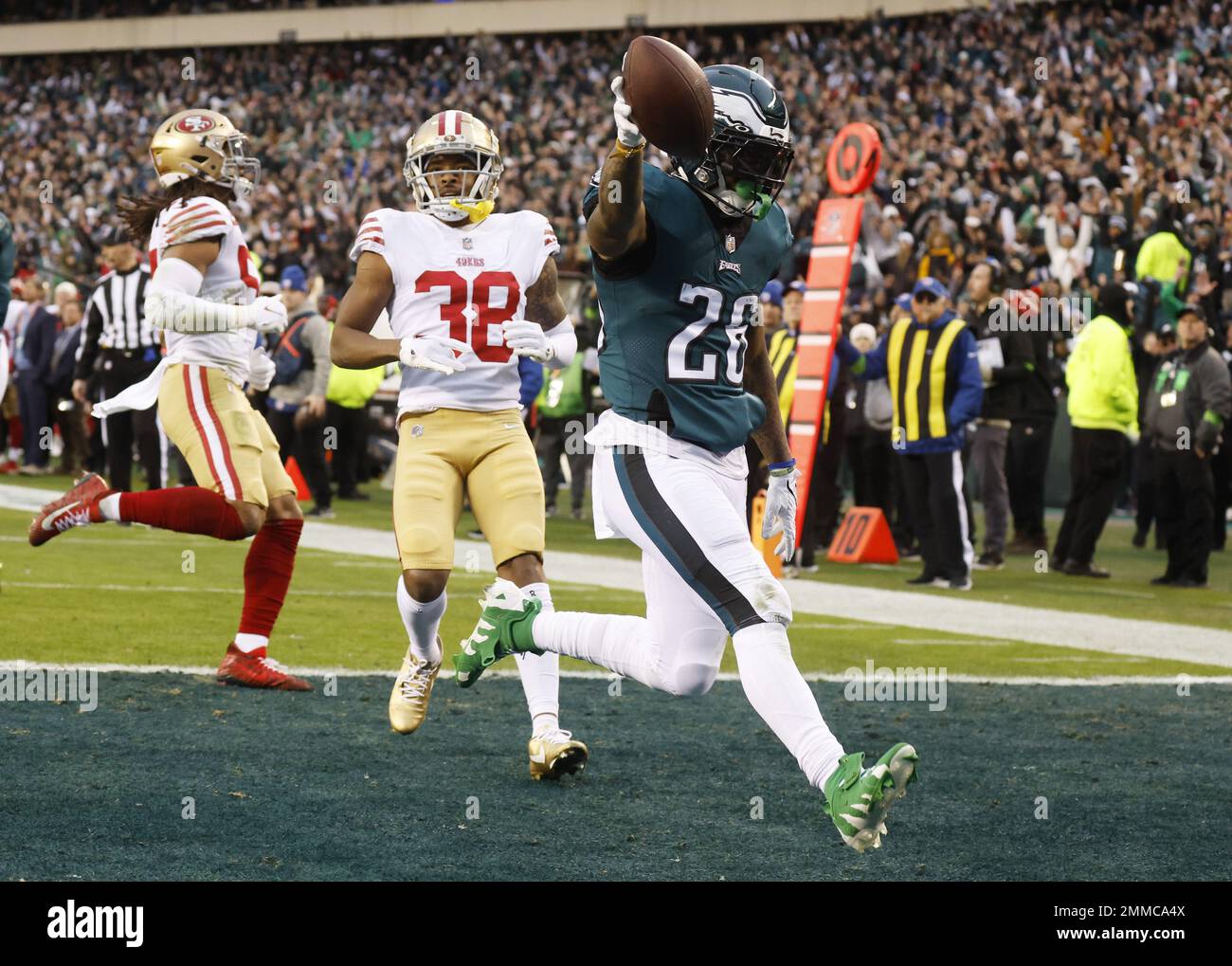 Sport nfc hi-res stock photography and images - Alamy