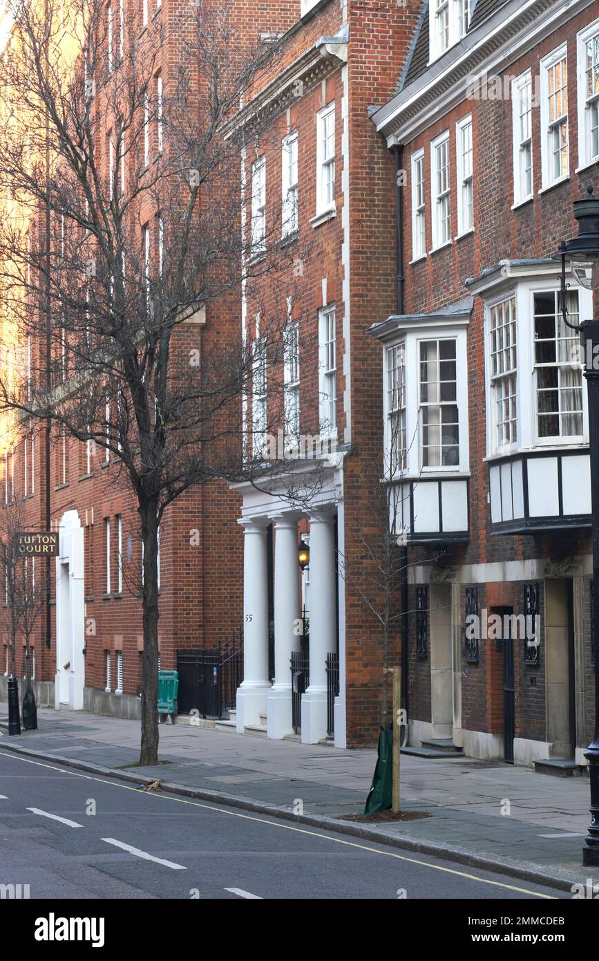 Street right hi-res stock photography and images - Alamy