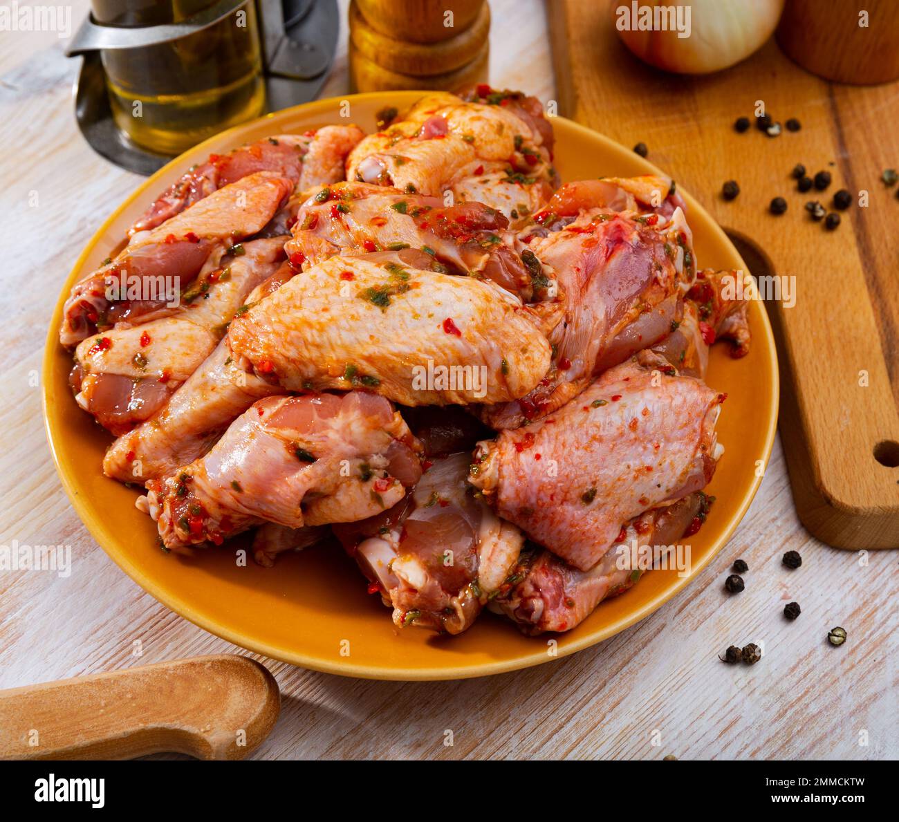 Raw shish kebab marinated chicken meat at plate, nobody Stock Photo - Alamy