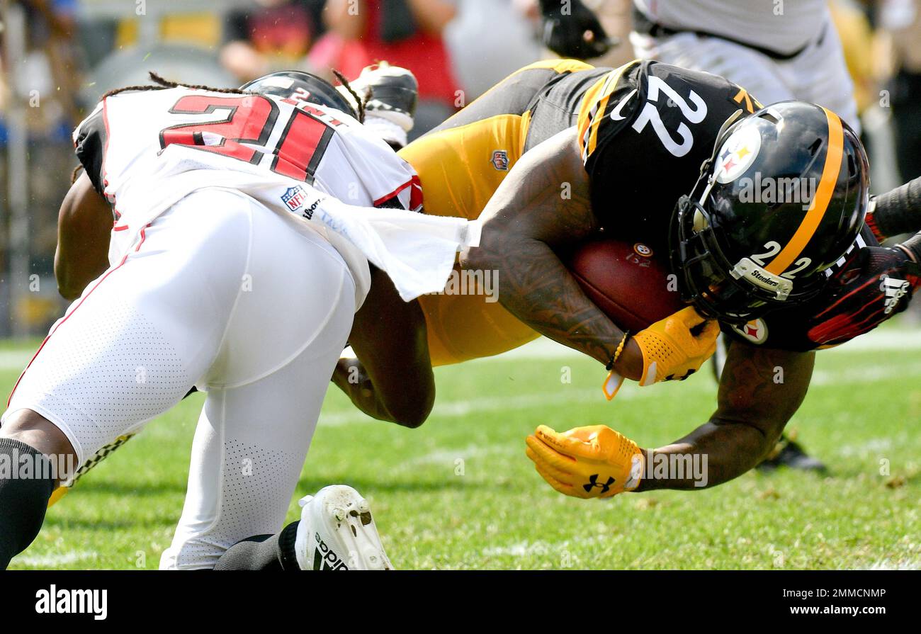 Pittsburgh Steelers running back Stevan Ridley (22) plays against the ...