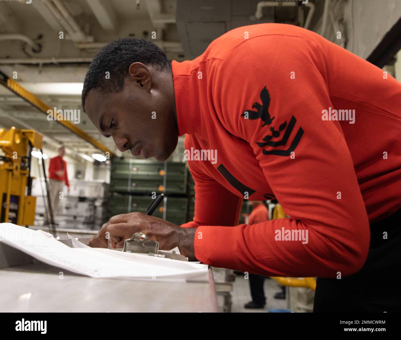 220916-N-YC581-1049 PACIFIC OCEAN (Sept. 16, 2022) – Aviation ...