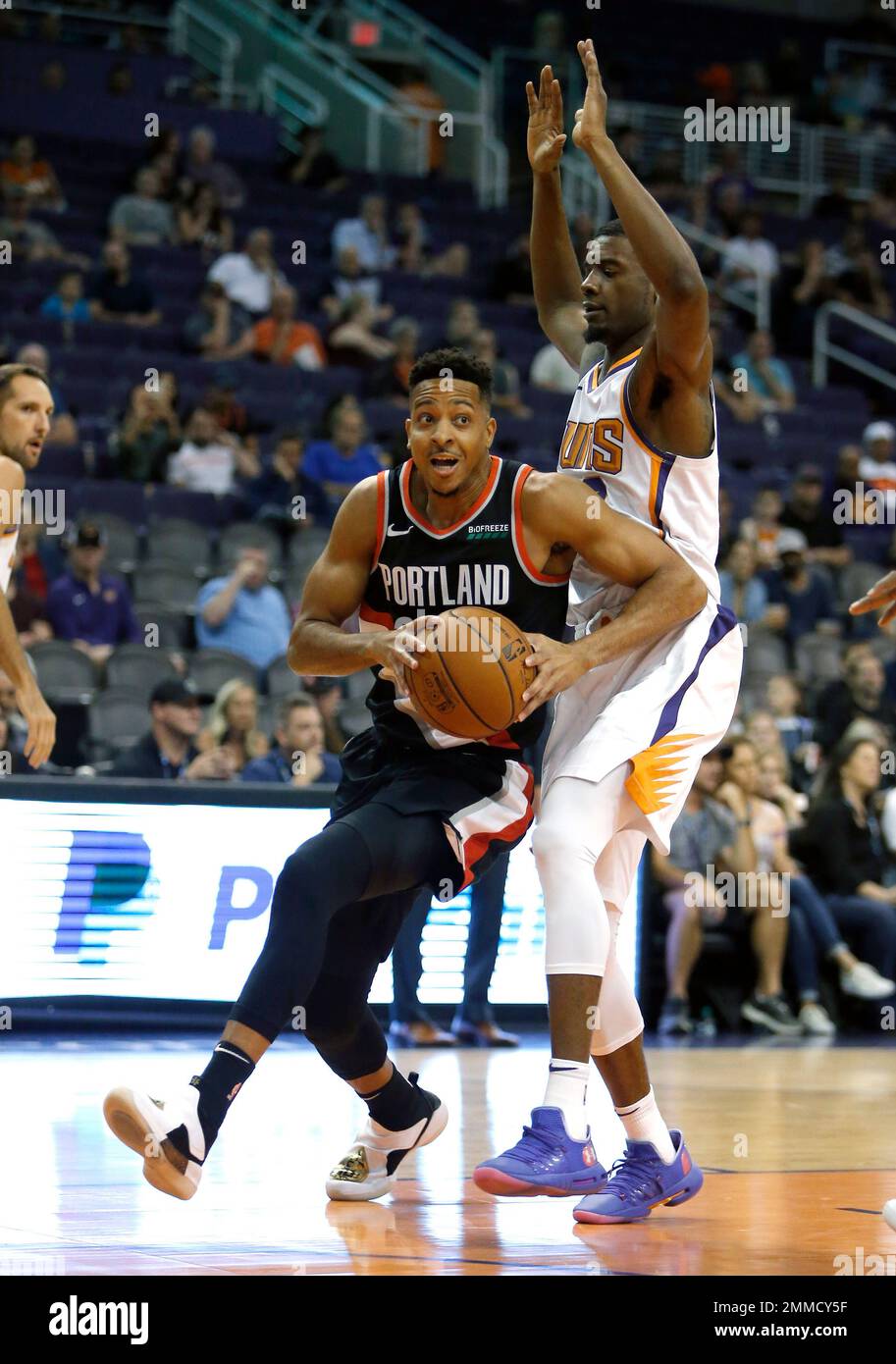 Portland Trail Blazers guard Damian Lillard (0) in the first half ...