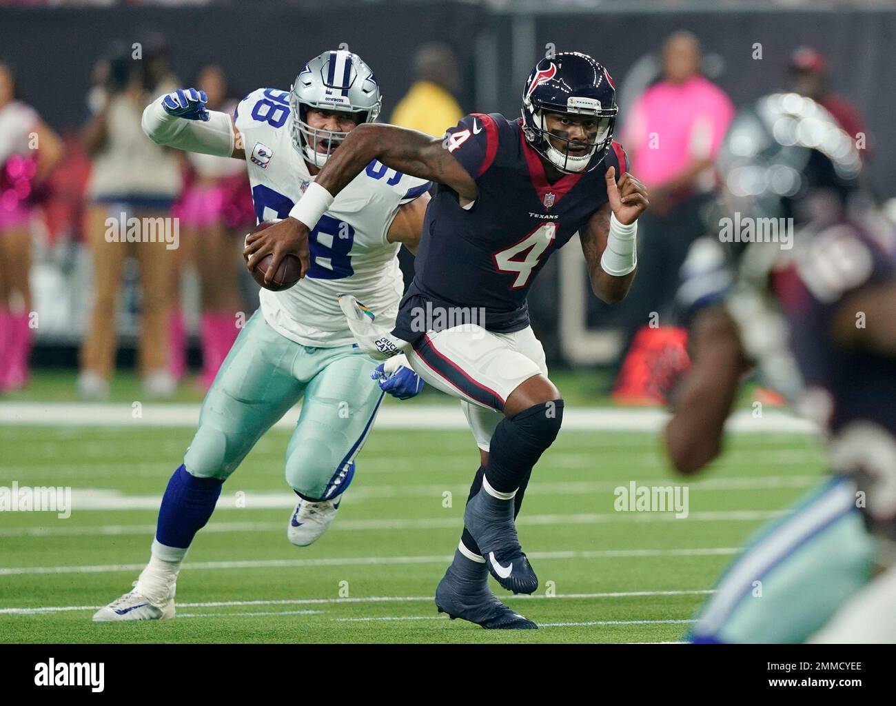 Houston Texans quarterback Deshaun Watson (4) is pressured by Dallas ...