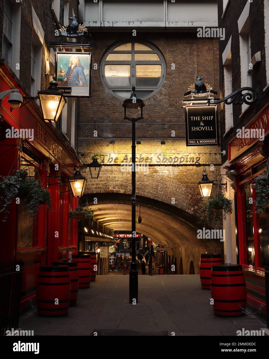 Ship and Shovell pub in an alleyway that leads to one of London's ...