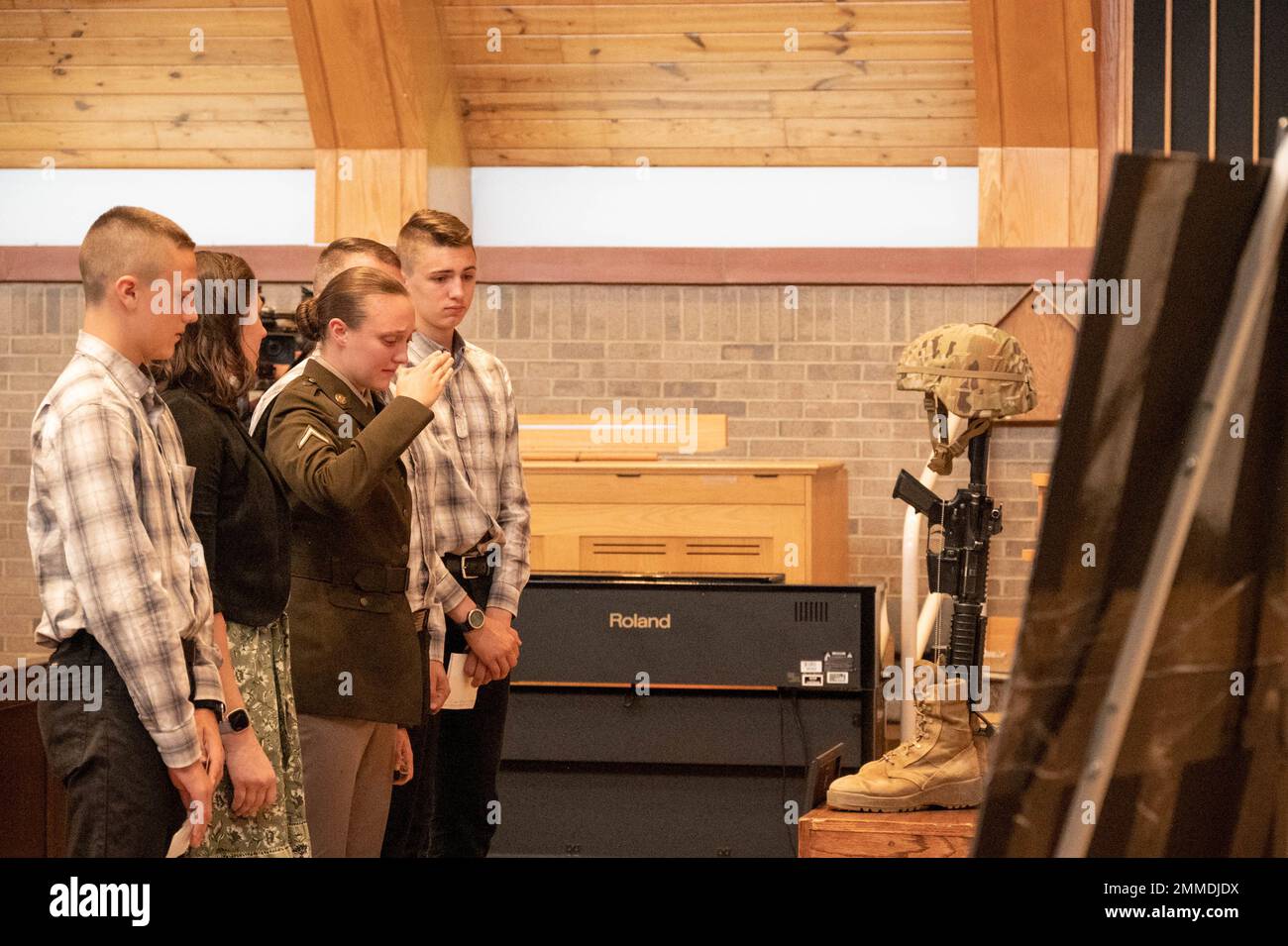 Pvt. Brianna Cahoon, identical twin sister of Pfc. Alyssa Cahoon ...