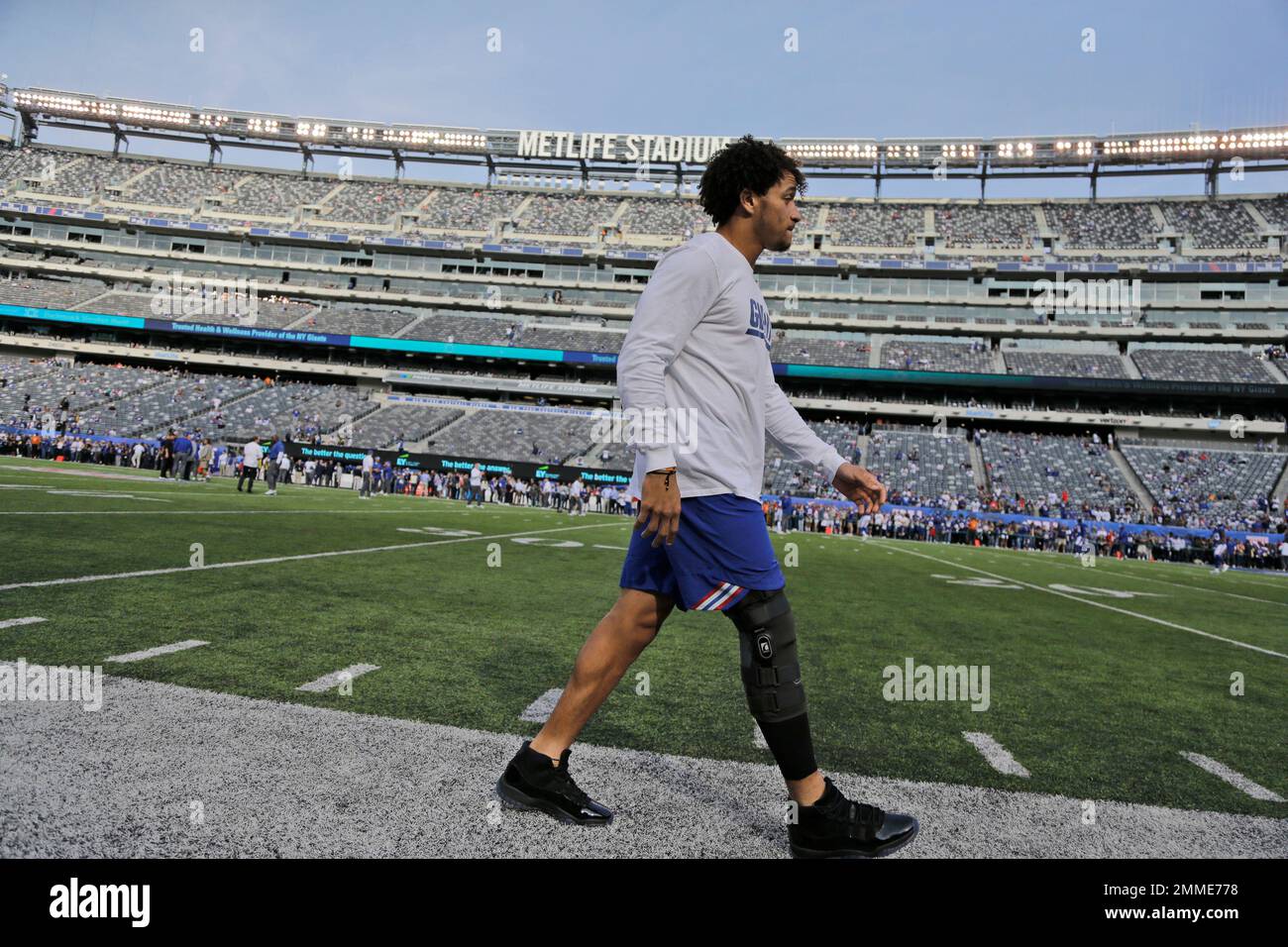 New York Giants' Evan Engram walks on the sidelines before an NFL ...