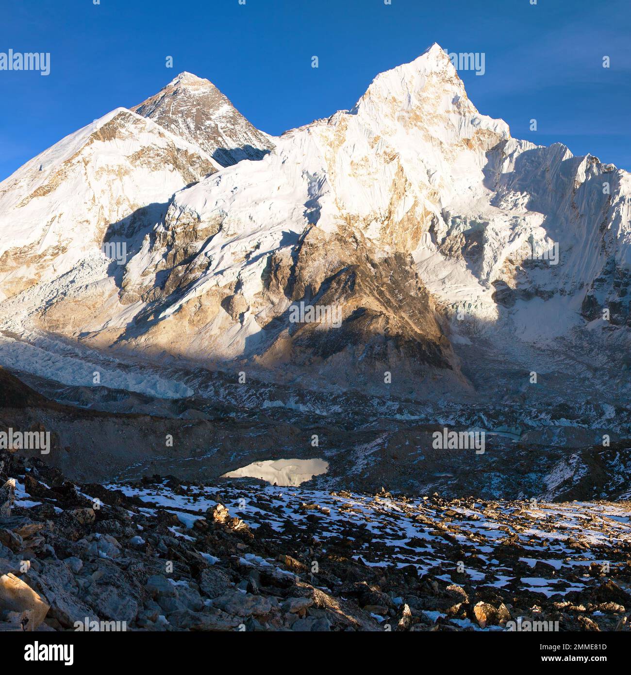 Evening sun himalayas mount everest hi-res stock photography and images - Alamy