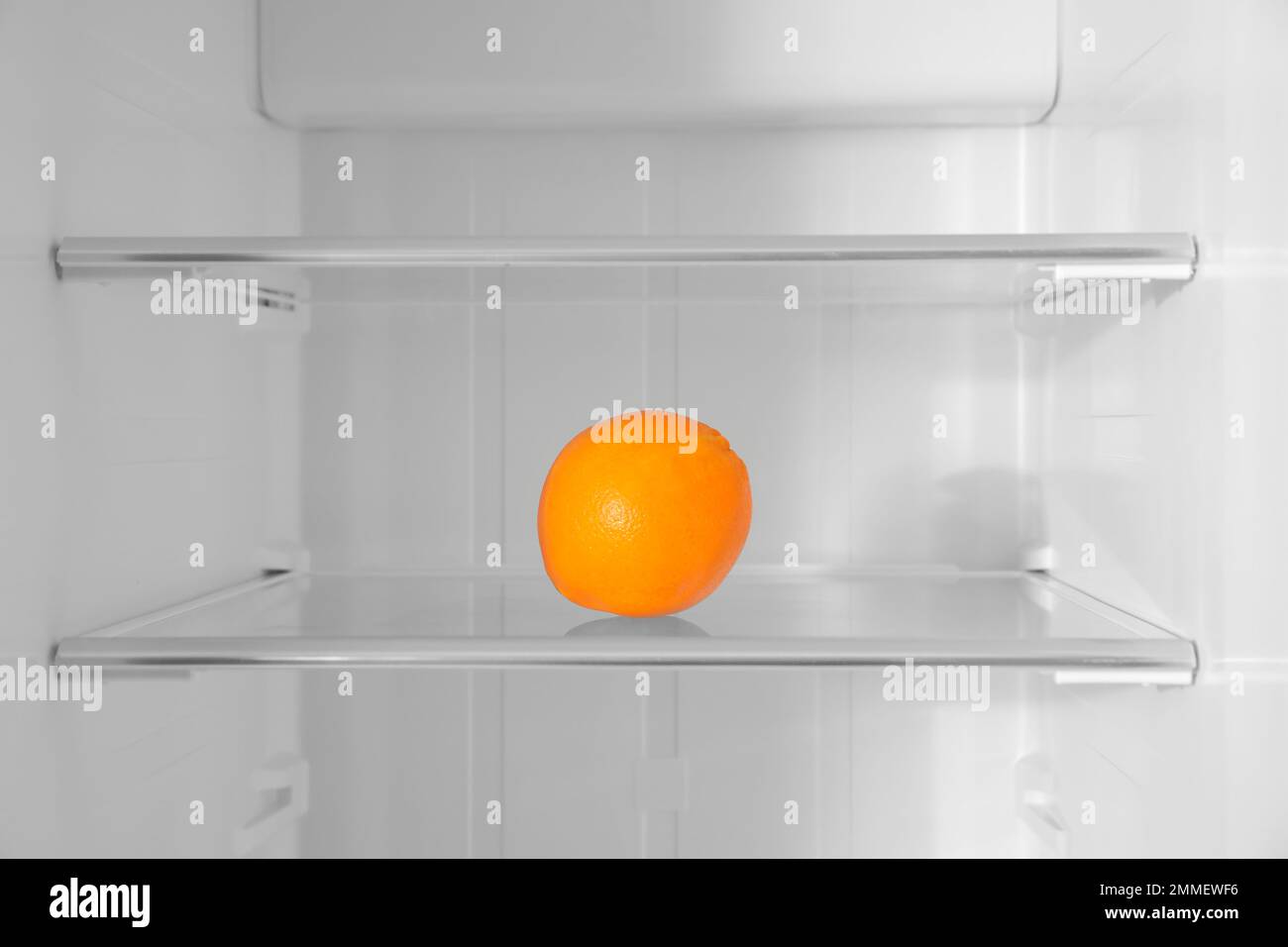 Inside the refrigerator hi-res stock photography and images - Alamy