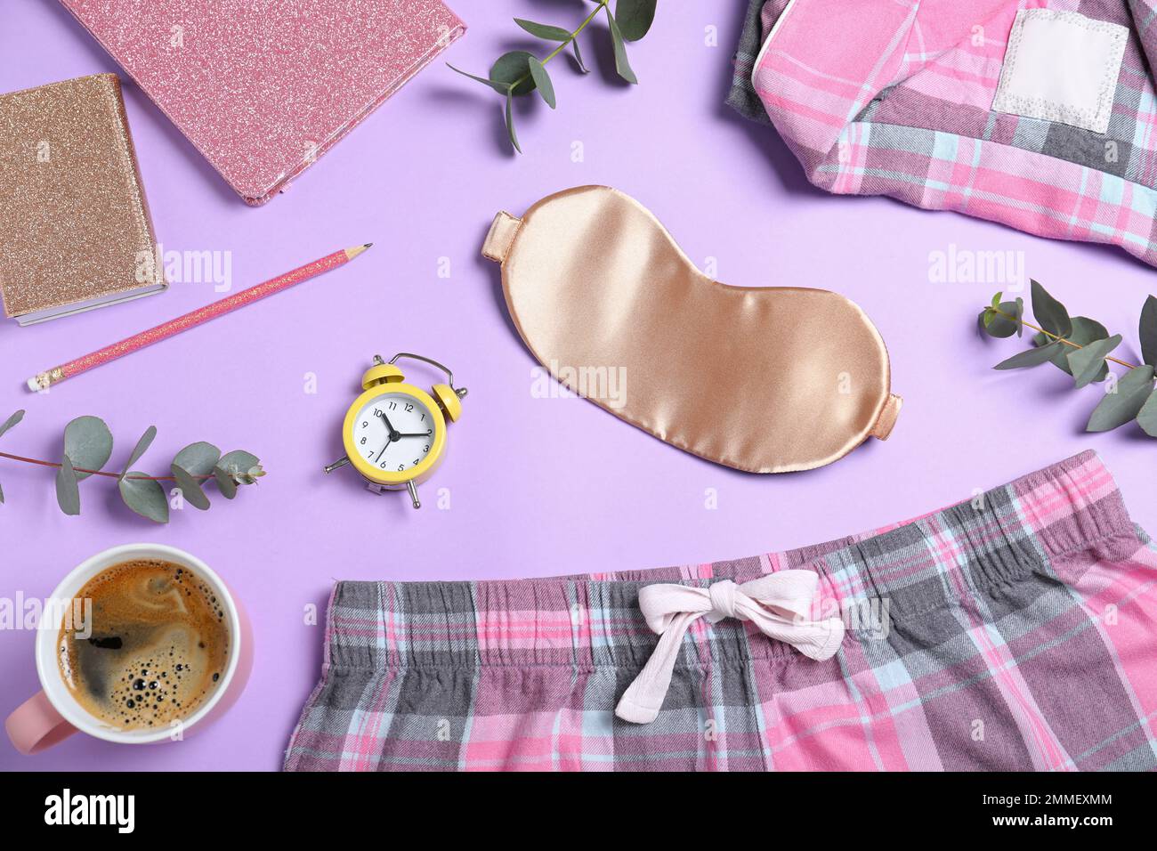 Violet color mask hi-res stock photography and images - Alamy