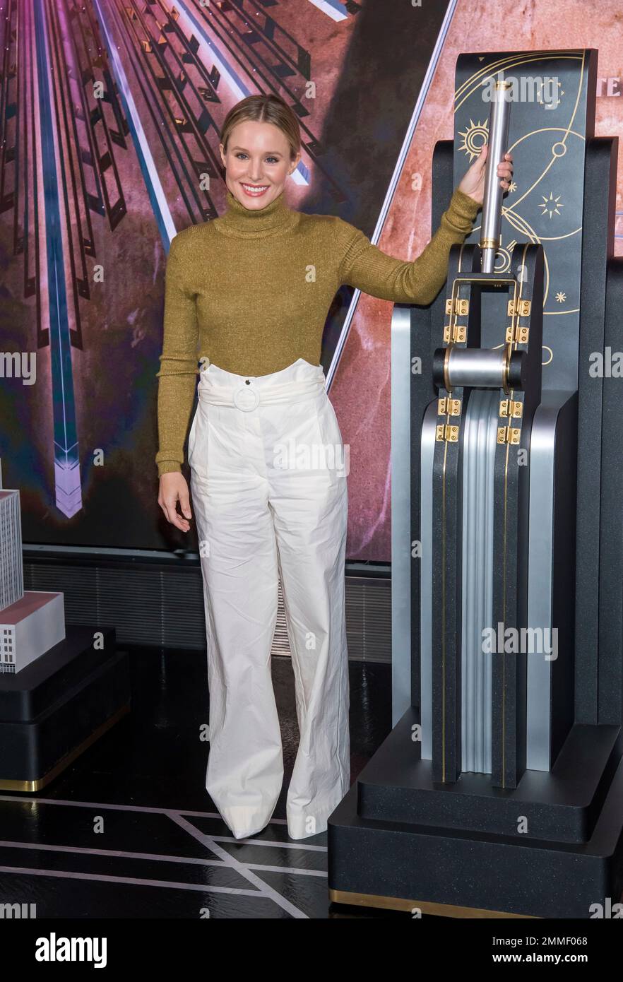 Kristen Bell attends the ceremonial lighting of the Empire State ...