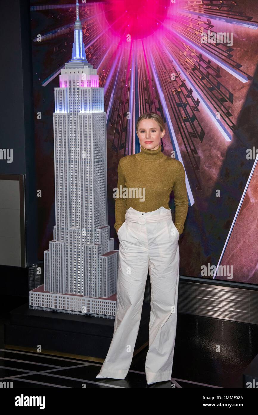 Kristen Bell attends the ceremonial lighting of the Empire State ...