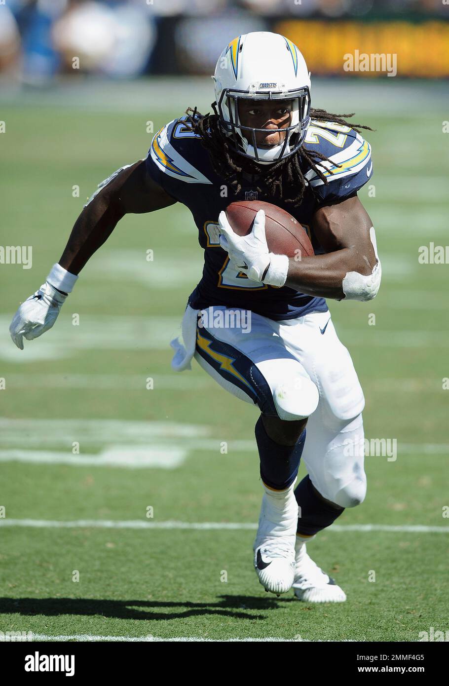 Los Angeles Chargers running back Melvin Gordon III (28) gains yards on ...