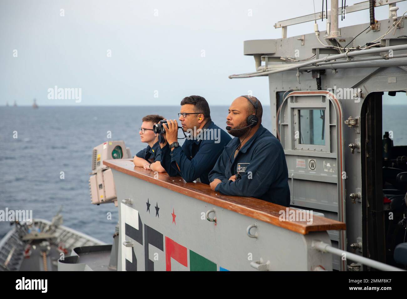 220917-N-LK647-0082 ATLANTIC OCEAN (Sept. 17, 2022) Ensign Katelyn ...