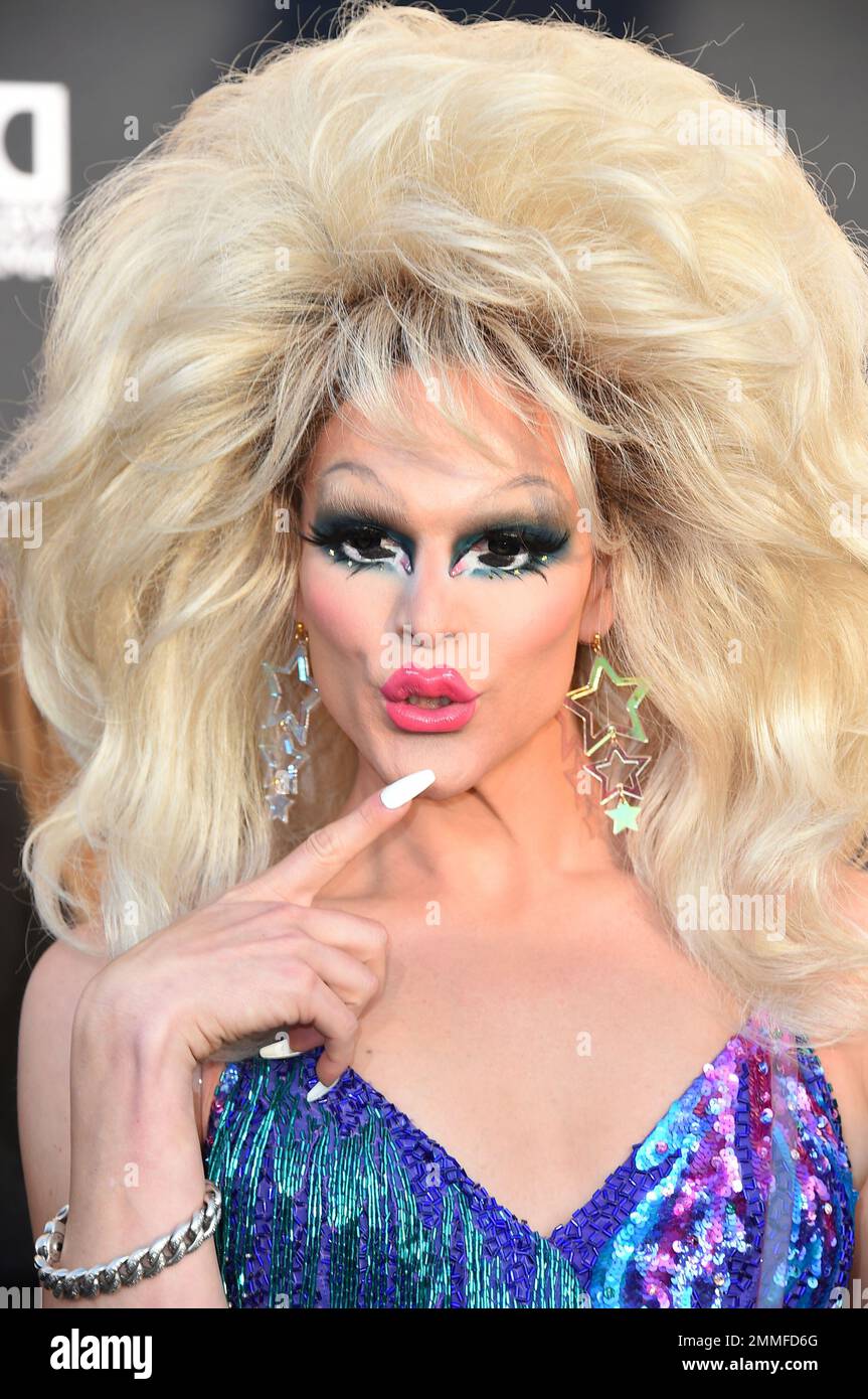 Willam Belli arrives at the Los Angeles premiere of "A Star Is Born" on ...