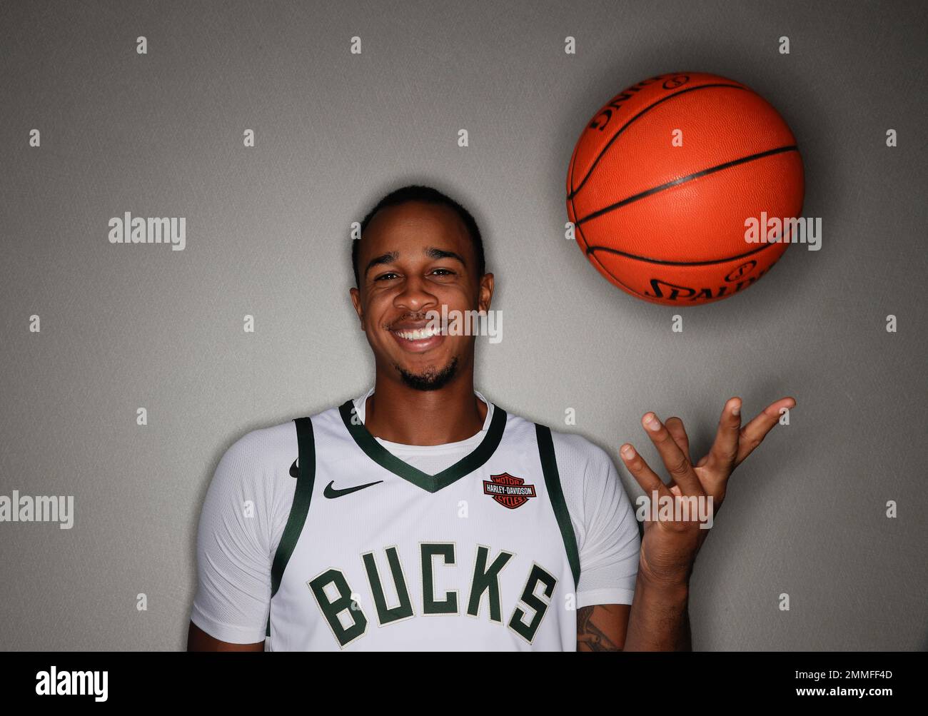 John Henson Bucks 2022