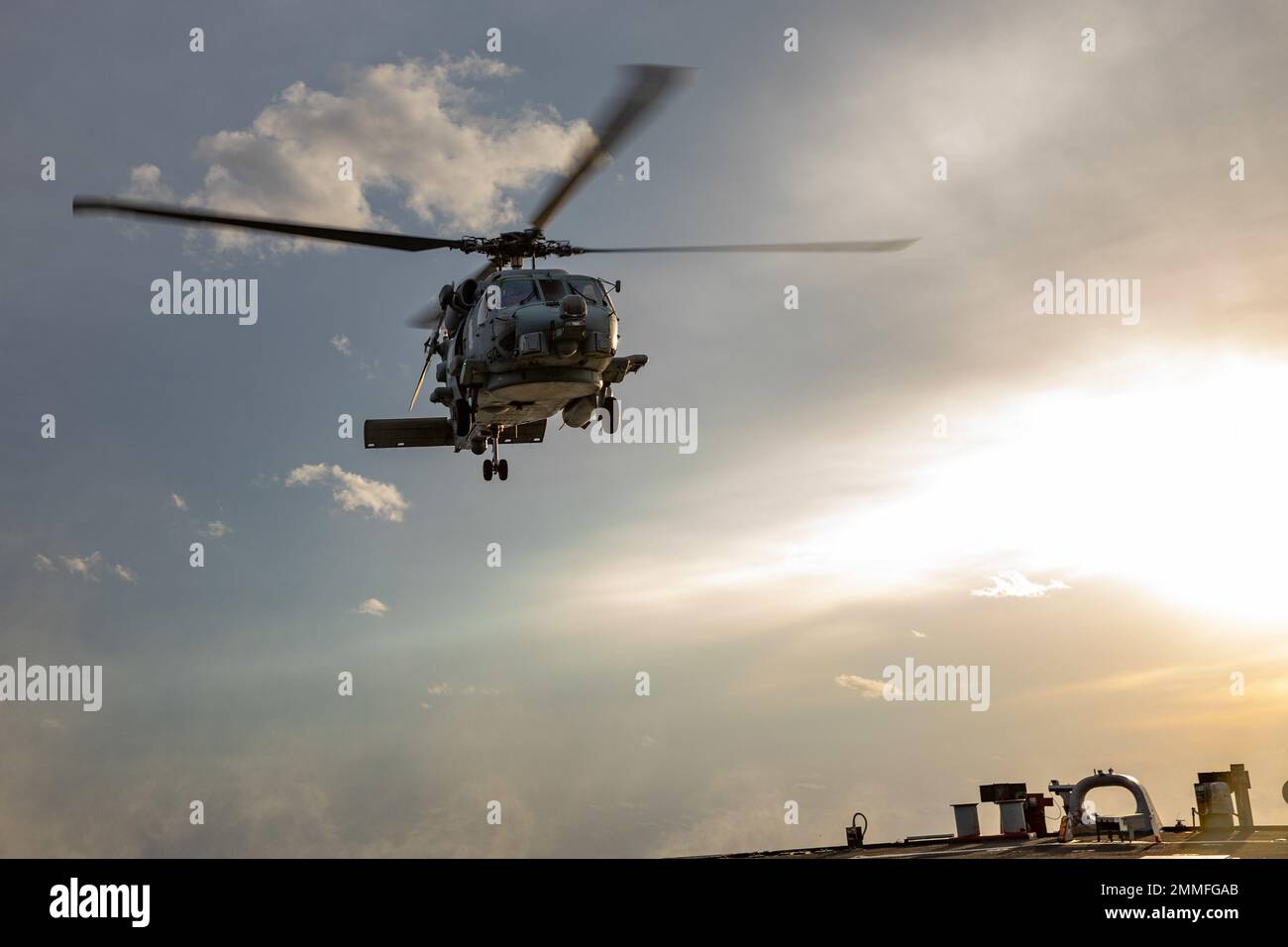220917-N-NQ285-2244 ATLANTIC OCEAN (Sept. 17, 2022) An MH-60R Sea Hawk ...