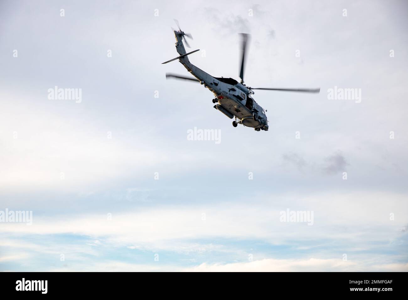 220917-N-NQ285-2256 ATLANTIC OCEAN (Sept. 17, 2022) An MH-60R Sea Hawk ...