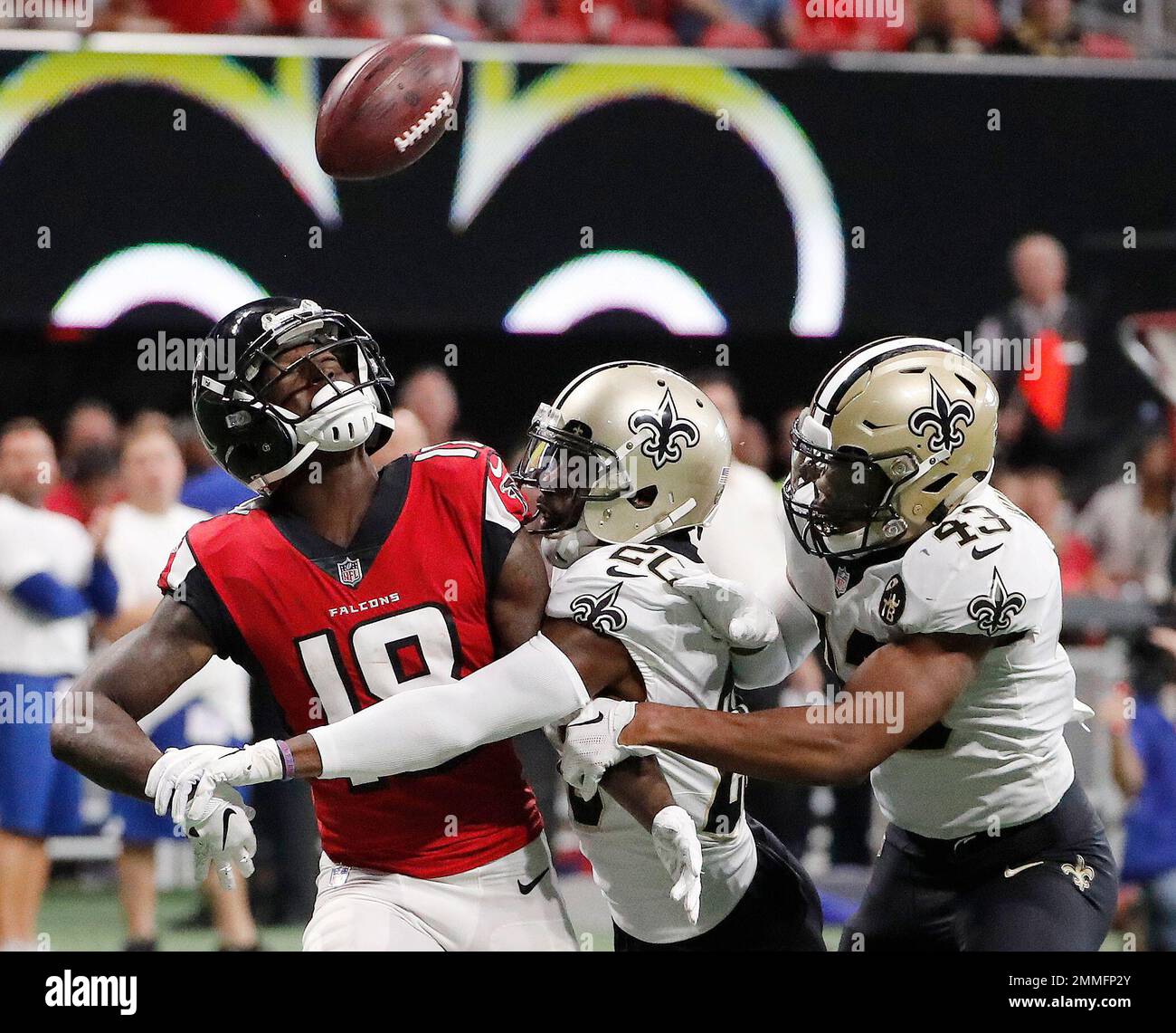 New Orleans Saints cornerback Ken Crawley (20) and New Orleans Saints ...