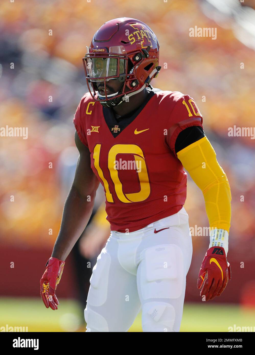 Iowa State defensive back Brian Peavy gets set for a play during the ...