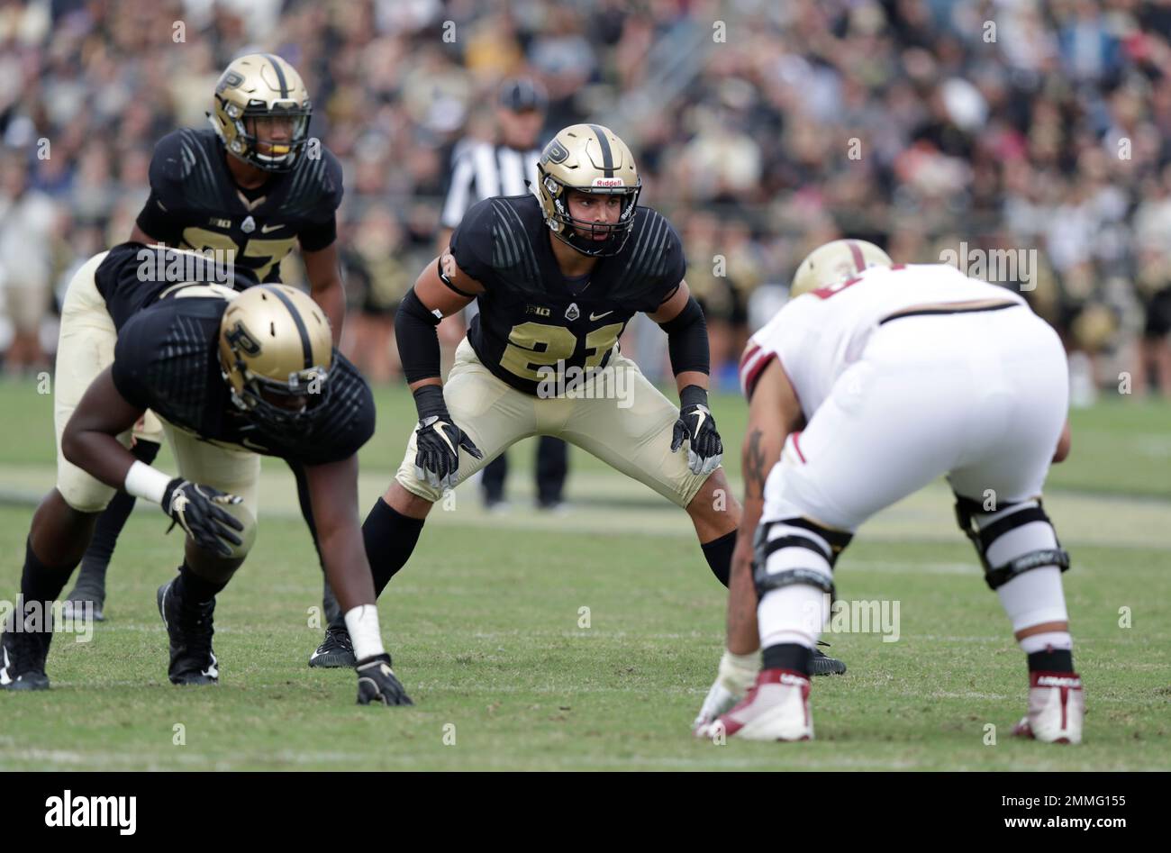 Purdue linebacker Markus Bailey (21) lines up against Boston College ...