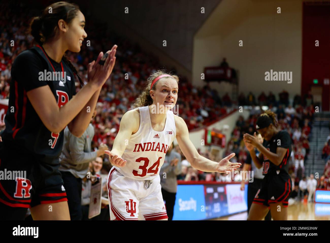 Indiana Hoosiers guard Grace Berger (34) reacts to a call during an ...