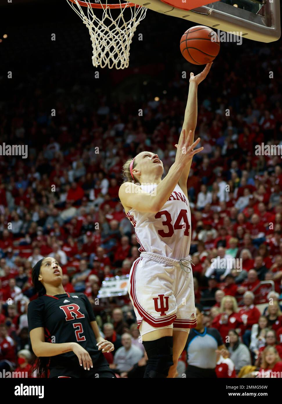Indiana Hoosiers guard Grace Berger (34) plays against Rutgers during ...