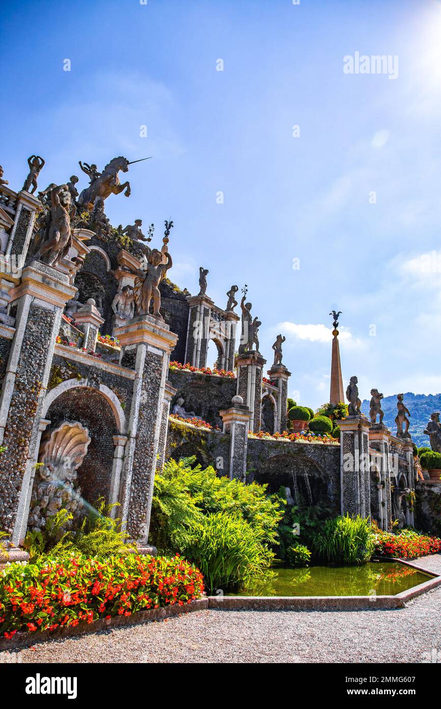 Italian style baroque Garden on Isola Bella, in isole borromee islands ...