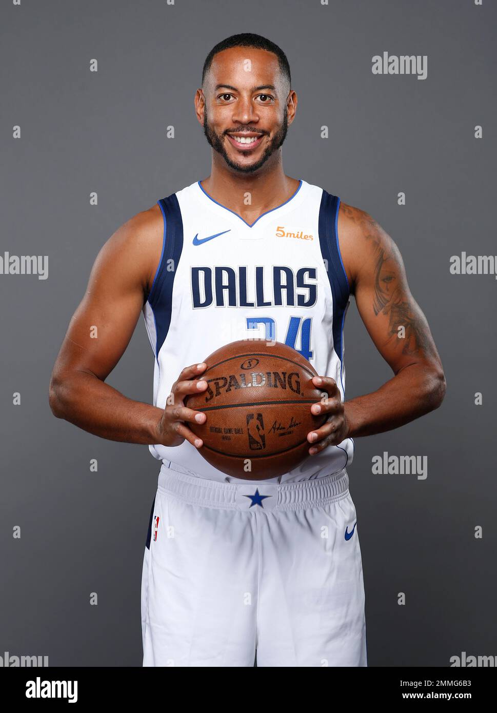 Dallas Mavericks guard Devin Harris (34) poses for a photo during the ...