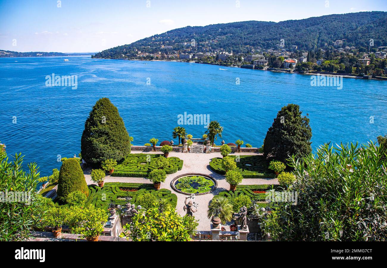 Italian style baroque Garden on Isola Bella, in isole borromee islands ...