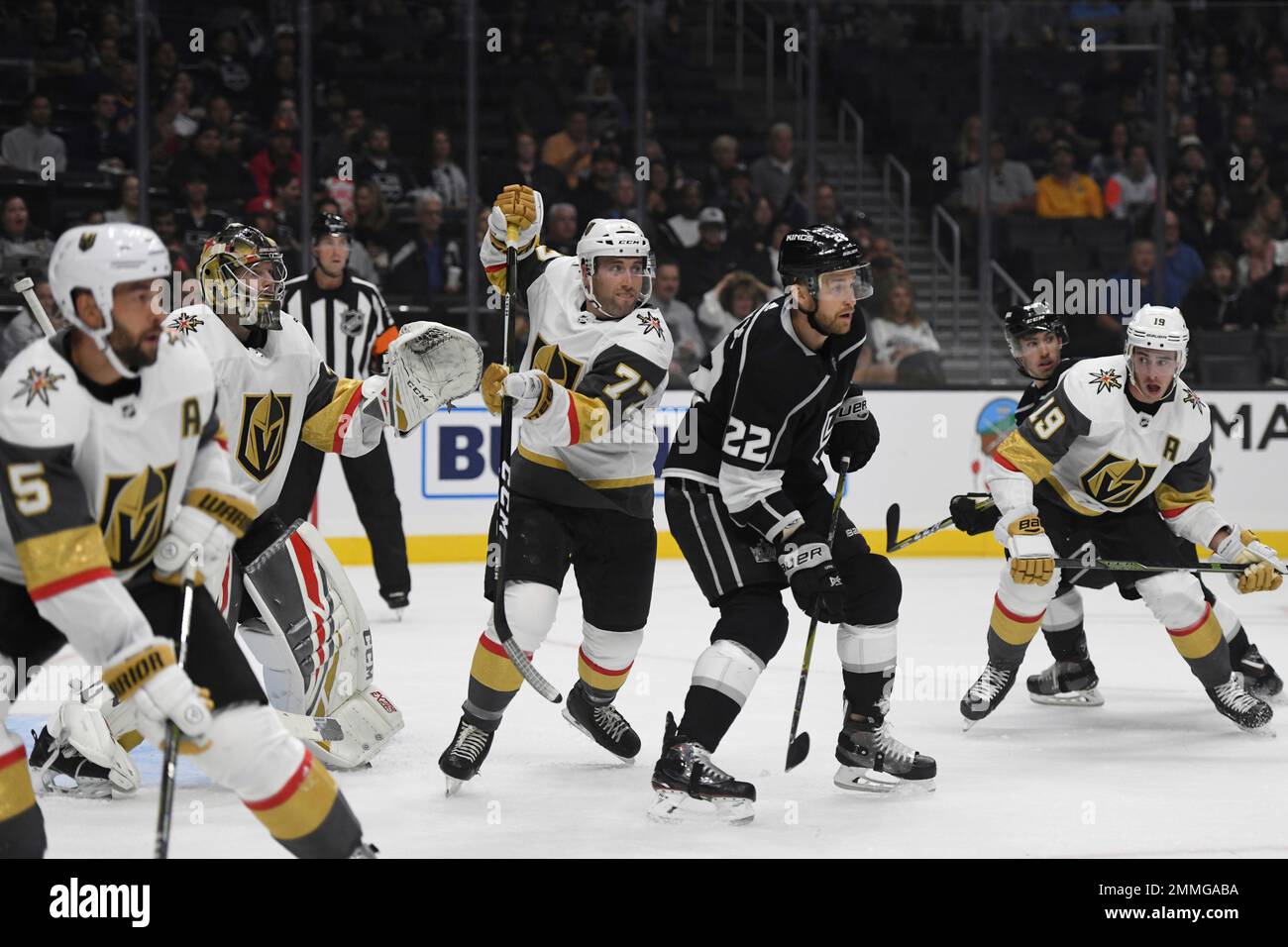 Los Angeles Kings center Trevor Lewis (22) positions himself in front ...