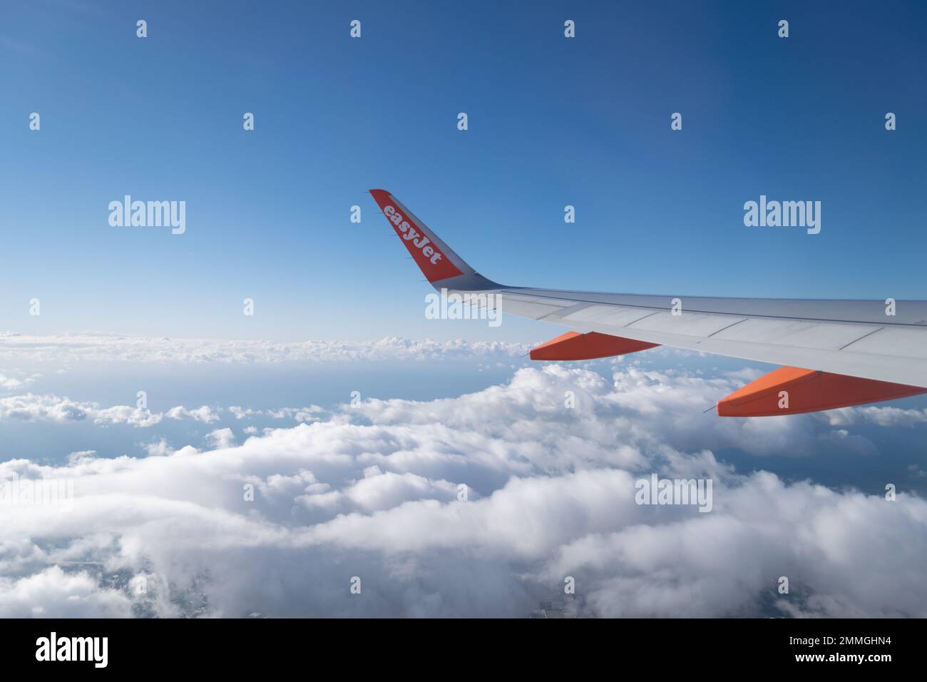 Traveling on airplanes with easyjet airlines. Airplane wings. Airbus ...