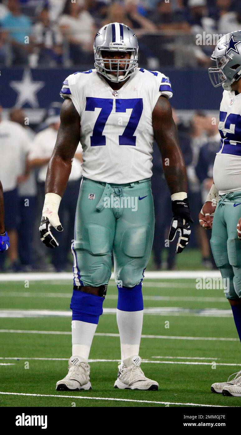 Dallas Cowboys offensive tackle Tyron Smith (77) prepares to line up ...