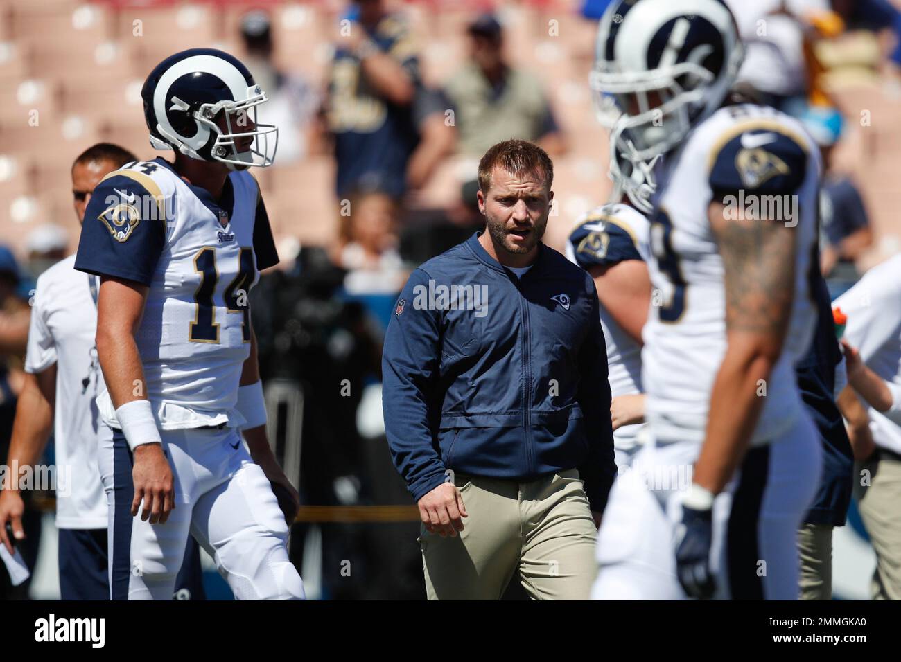 Los Angeles Rams head coach Sean McVay watches his players warm up ...