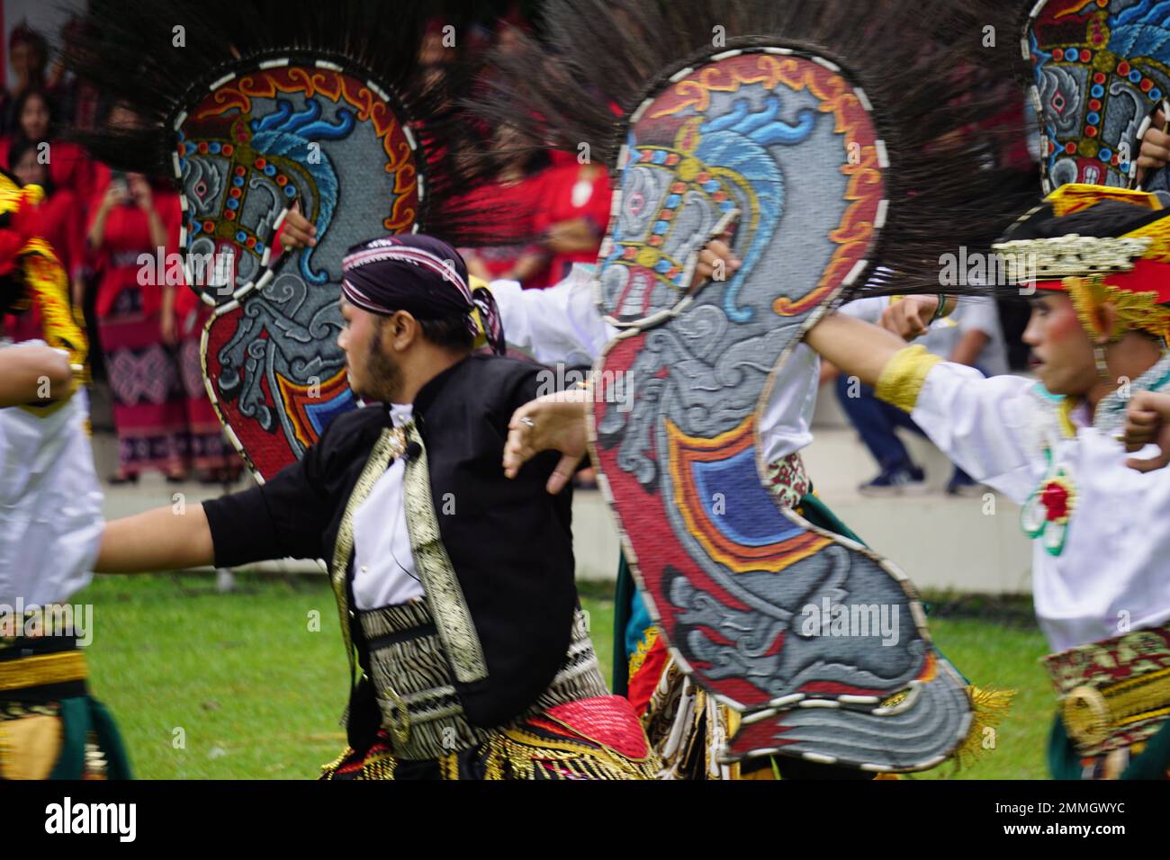 Indonesian performing jaranan (kuda lumping) dance Stock Photo - Alamy