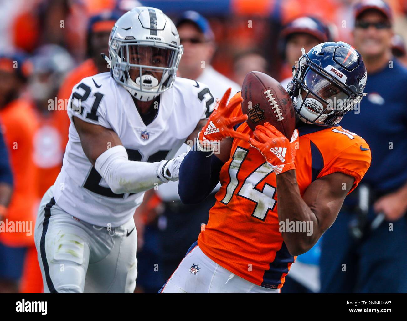 Denver Broncos wide receiver Courtland Sutton (14) can't make the catch ...