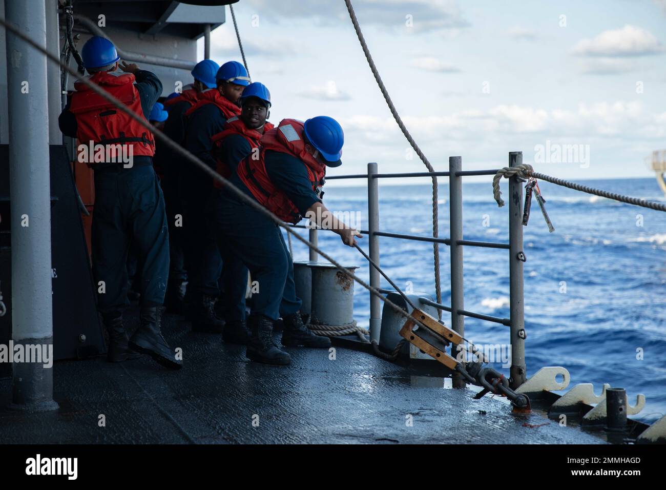 220918-N-LK647-0201 ATLANTIC OCEAN (Sept. 18, 2022) Sailors aboard the ...