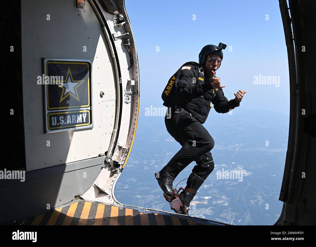 Staff Sgt. Dominic Perry, U.S. Army Parachute Team, the Golden Knights ...
