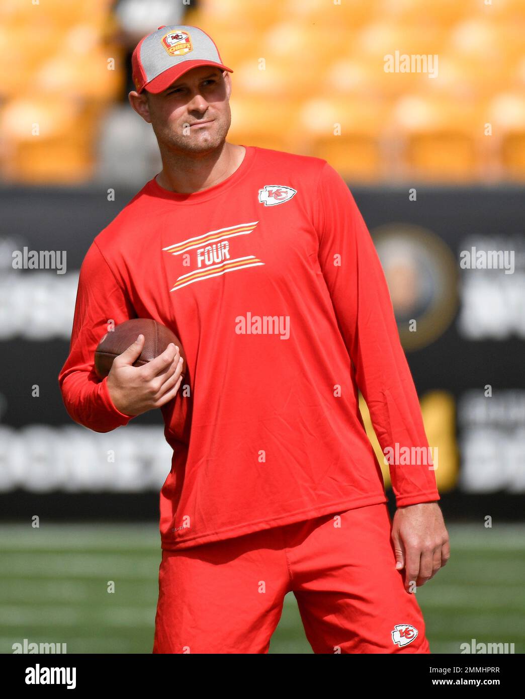 Kansas City Chiefs quarterback Chad Henne (4) warms up before an NFL ...