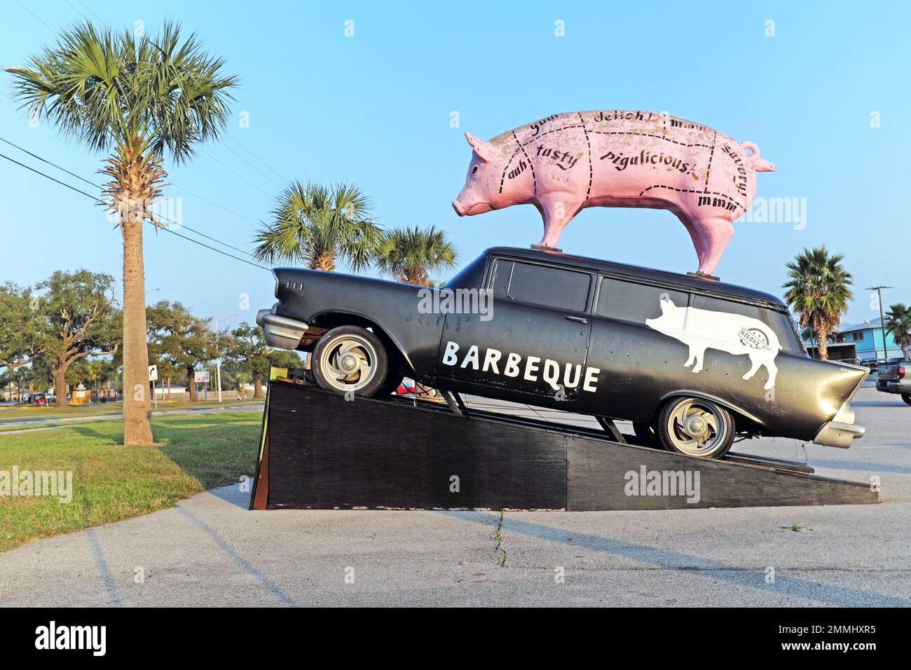 Fat bottom bbq hi-res stock photography and images - Alamy