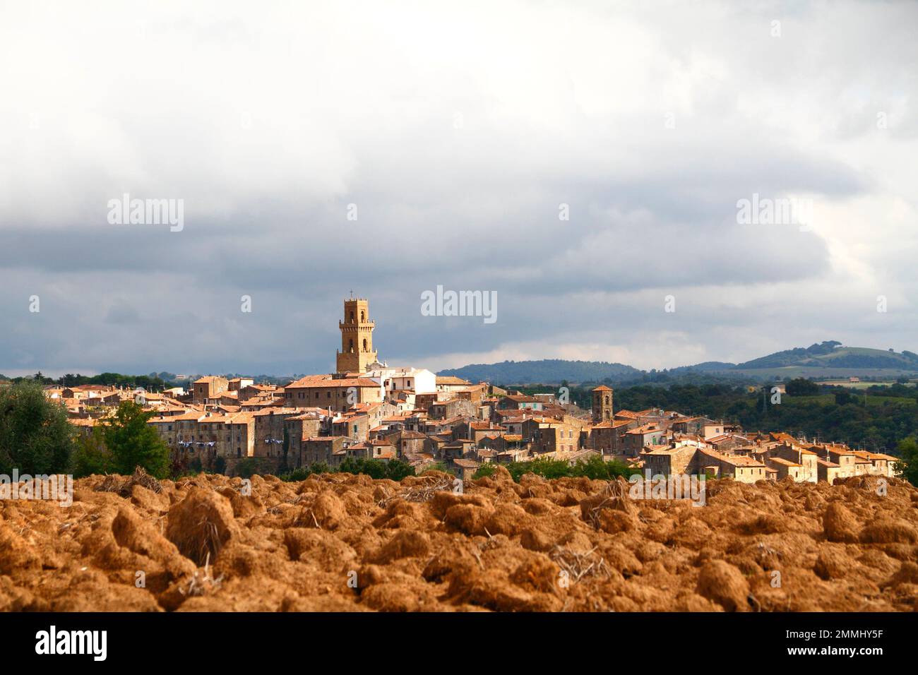 Tuscanian towns hi-res stock photography and images - Alamy
