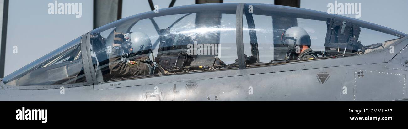A U.S. Air Force pilot and Weapons Officer from Mountain Home Air Force ...