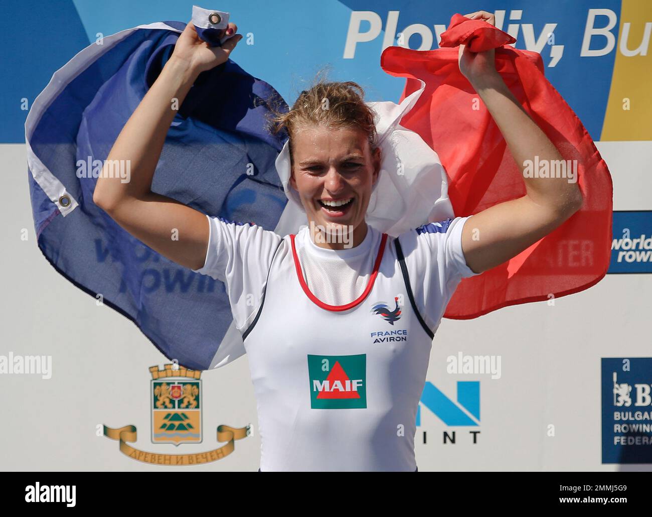Gold medalist France's Laura Tarantola celebrates holding the French ...