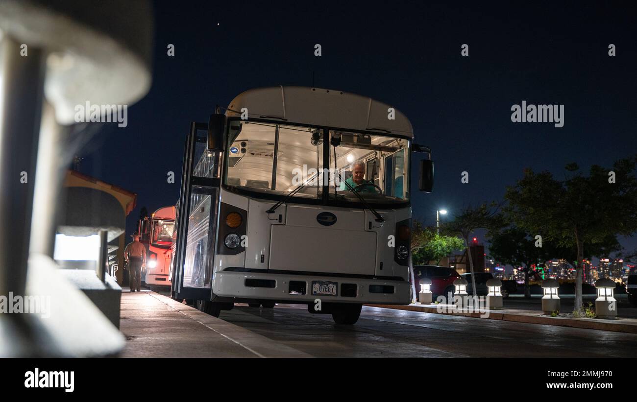 U.S. Marine Corps recruits with Charlie Company, 1st Recruit Training ...