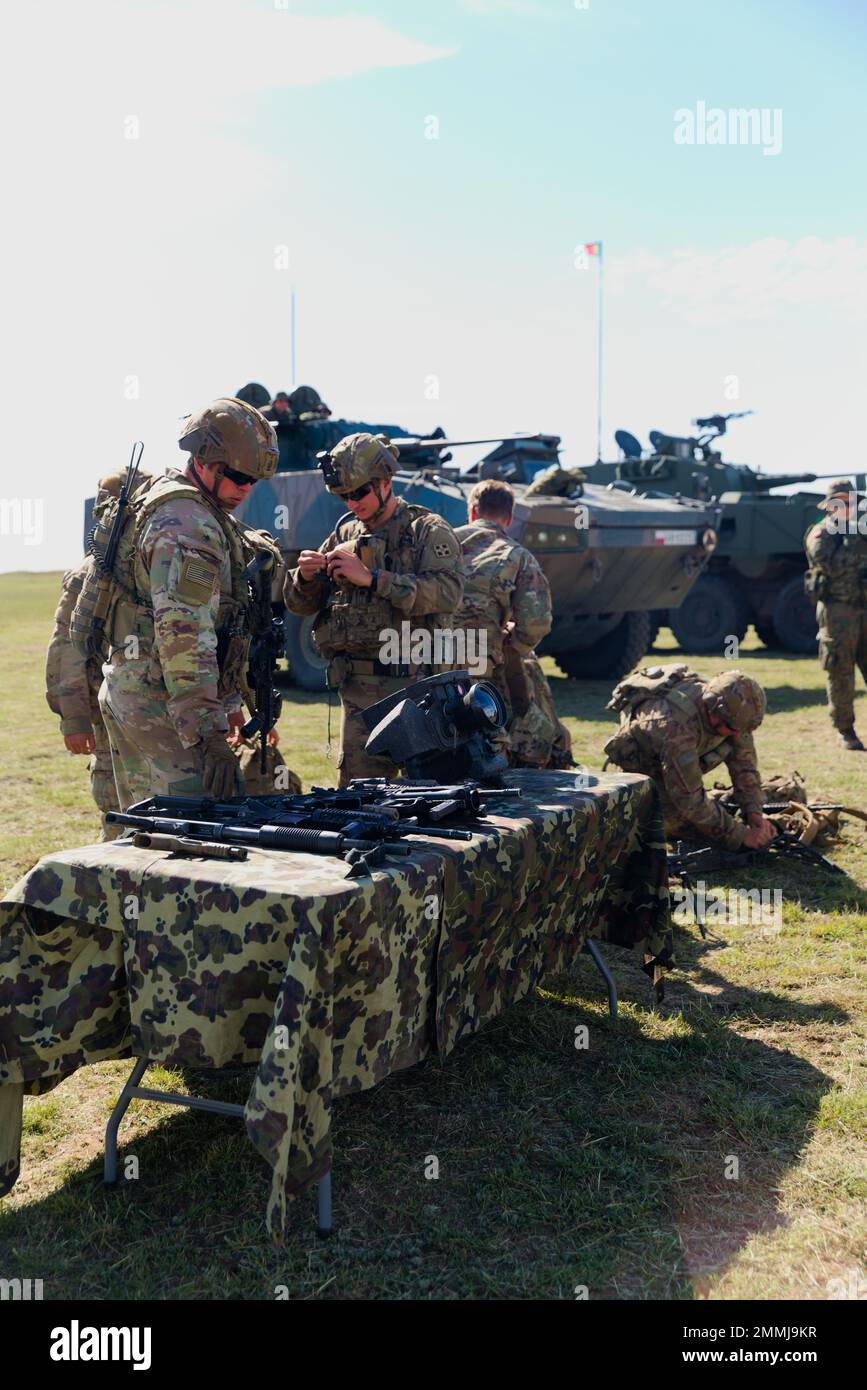 U.S. Soldiers, assigned to Alpha Company, 1st Battalion, 8th Infantry ...