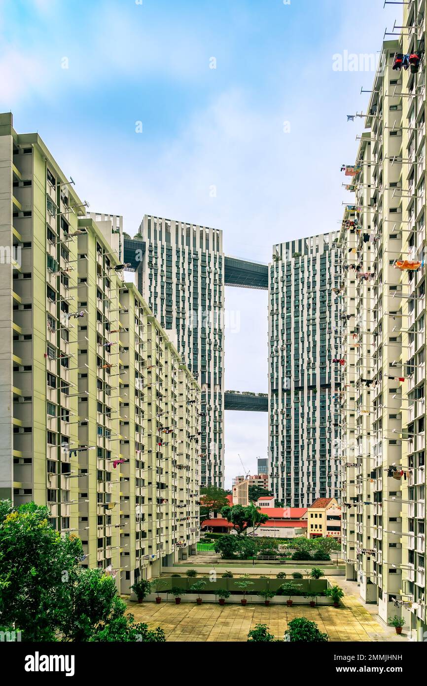 Tanjong Pagar Plaza is a mixed-use podium and tower structure completed ...