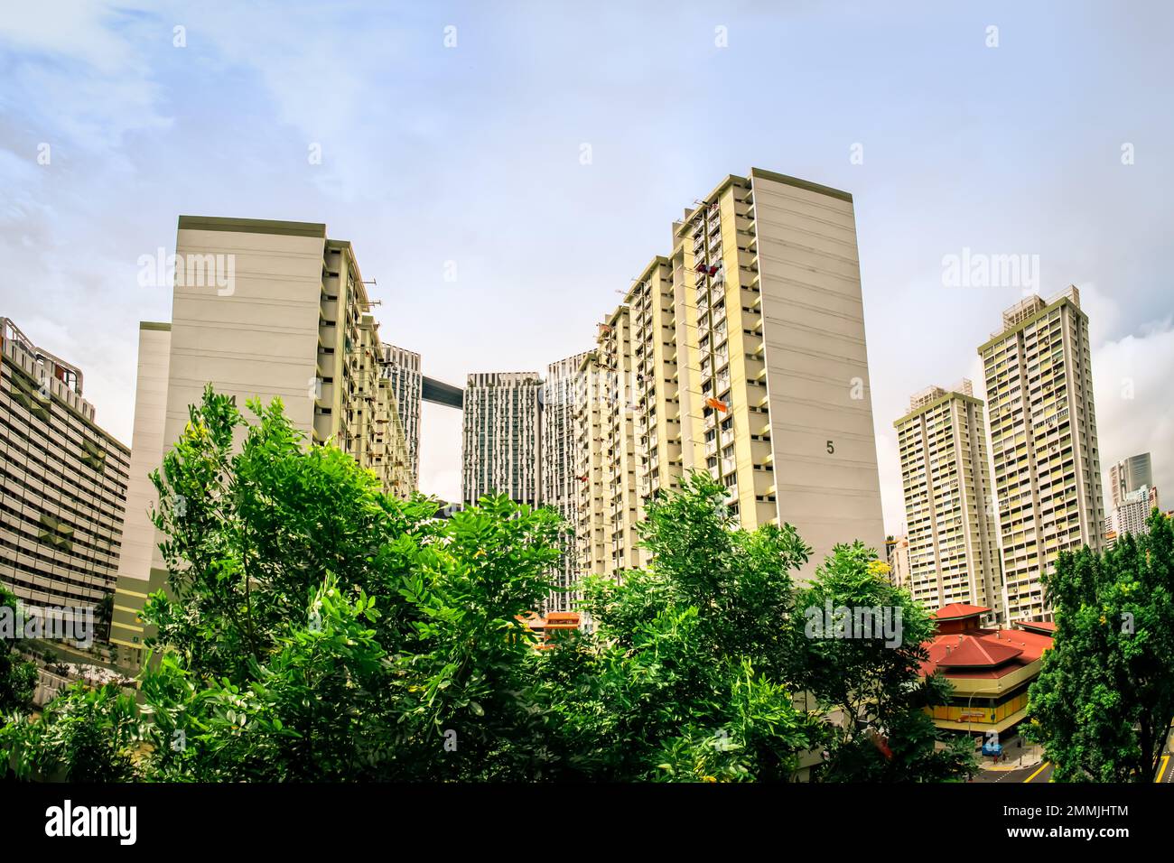 Tanjong Pagar Plaza is a mixed-use podium and tower structure completed ...