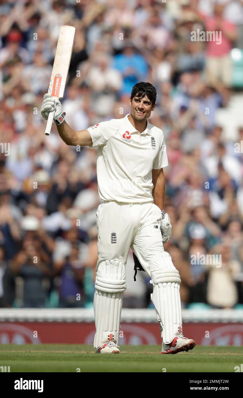 England's Alastair Cook, in his last ever batting innings before ...